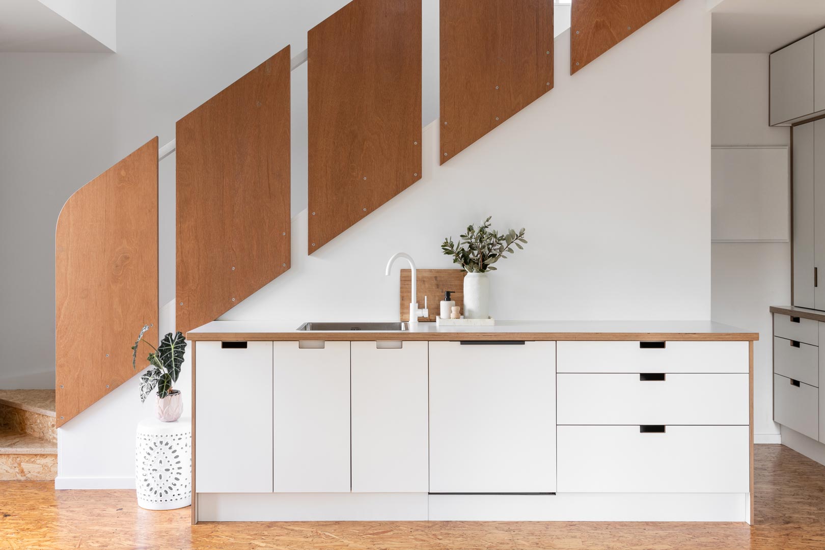 House Tour | Two Boxes: Simple Sophistication in This Nature-Filled Two ...