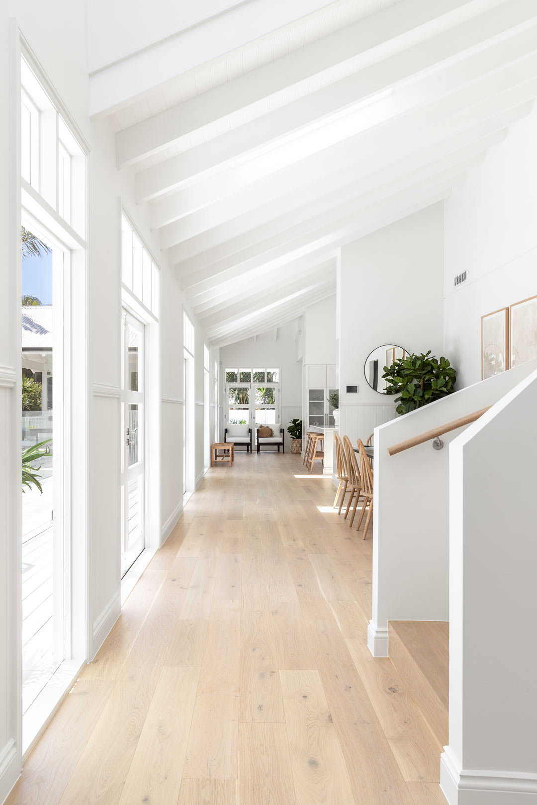 The Breeze House: A Modern Queenslander With Classic Interiors | ABI ...