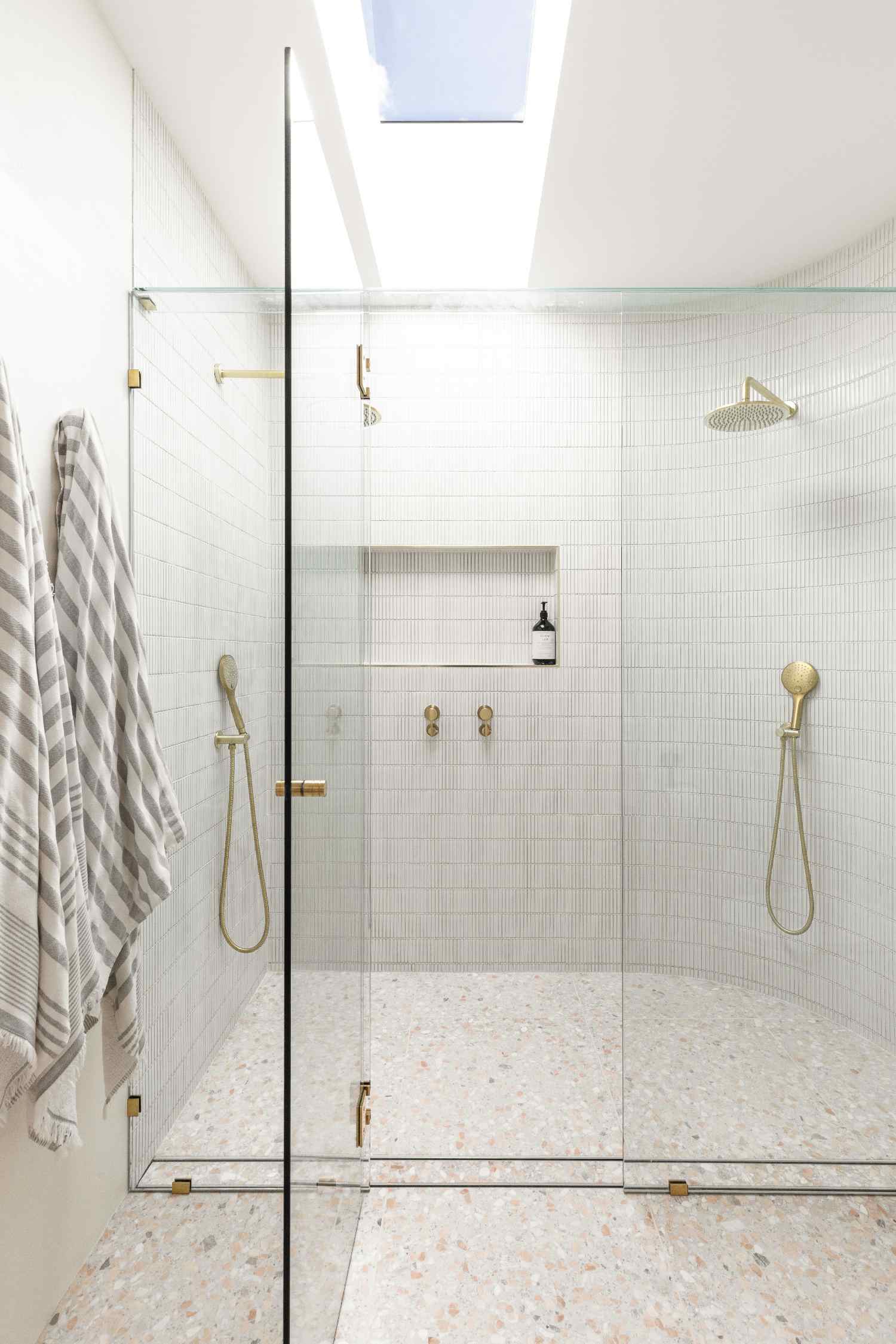 House Tour | Otsu House: The Most Luxurious Mediterannean House Design ...