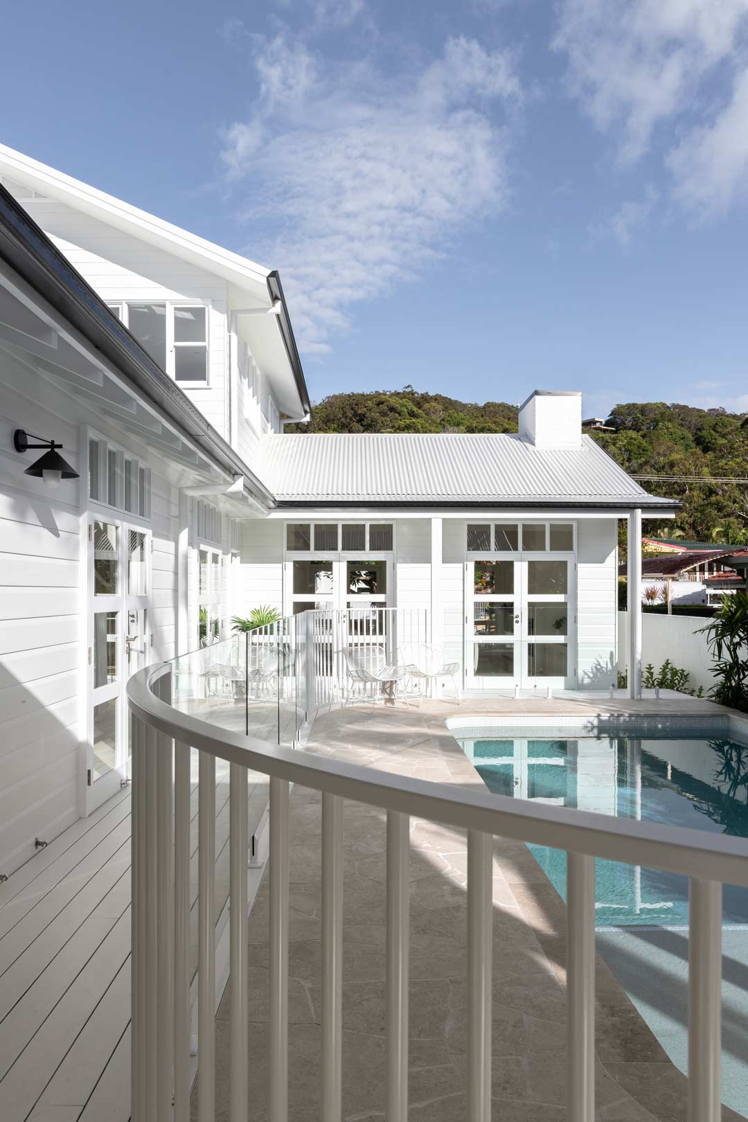 The Breeze House: A Modern Queenslander With Classic Interiors | ABI ...