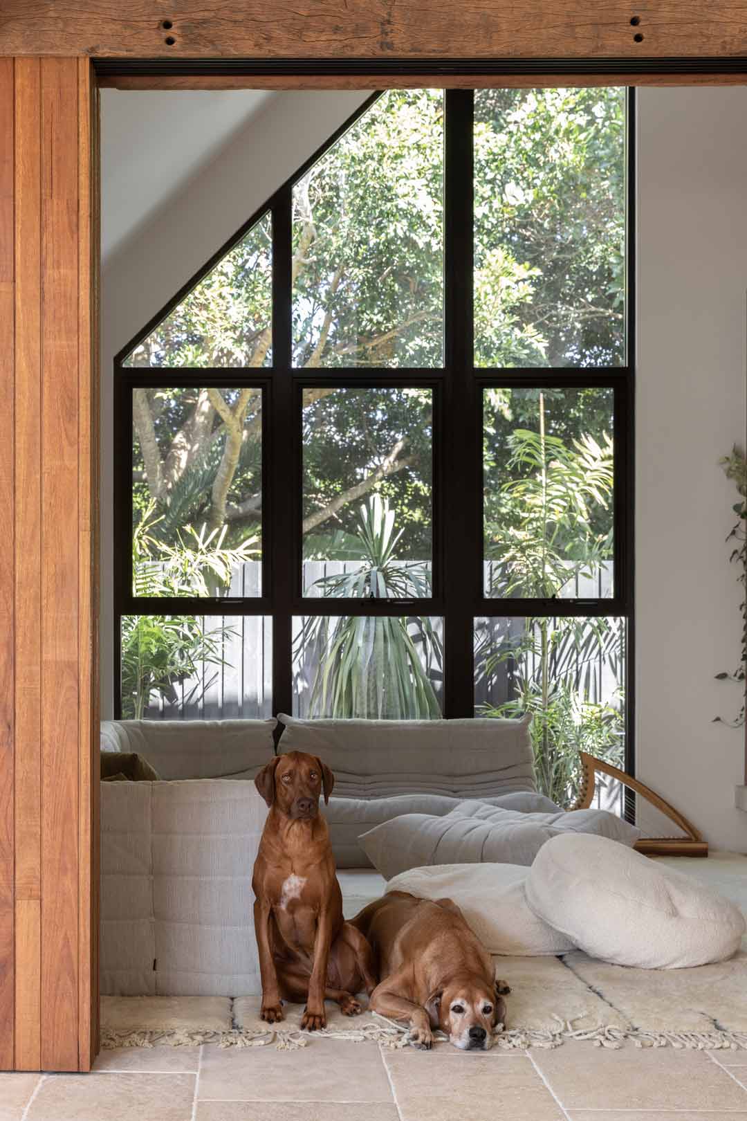 Shelley Craft's Pacifico House Reinvents Coastal Living With An ...