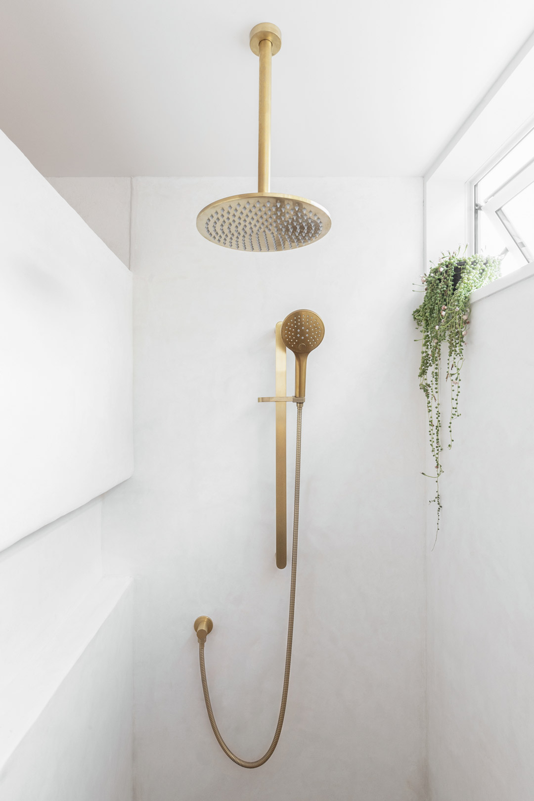 The Barn-Style House Embracing Mediterranean Interior Design | ABI ...