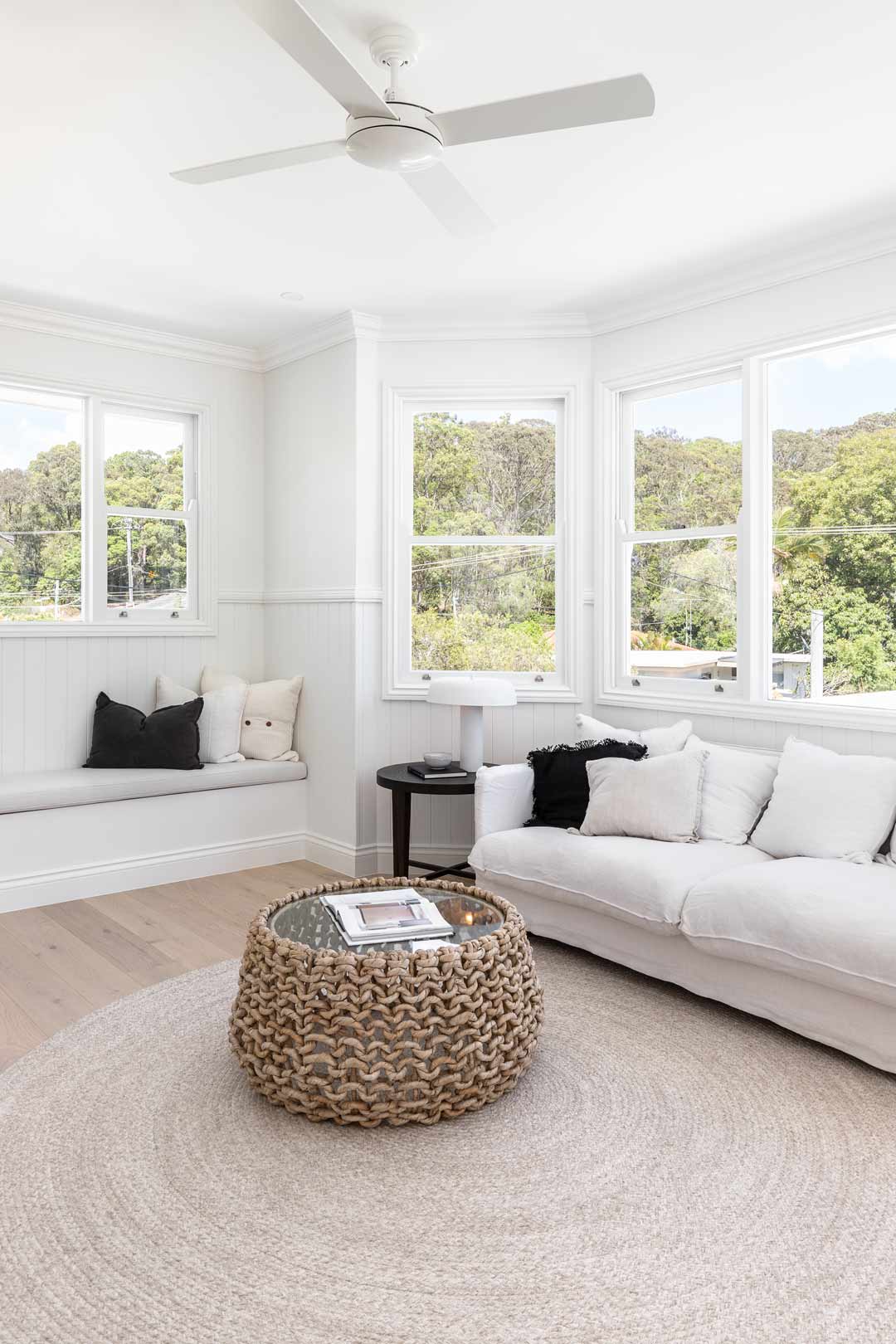 The Breeze House: A Modern Queenslander With Classic Interiors | ABI ...