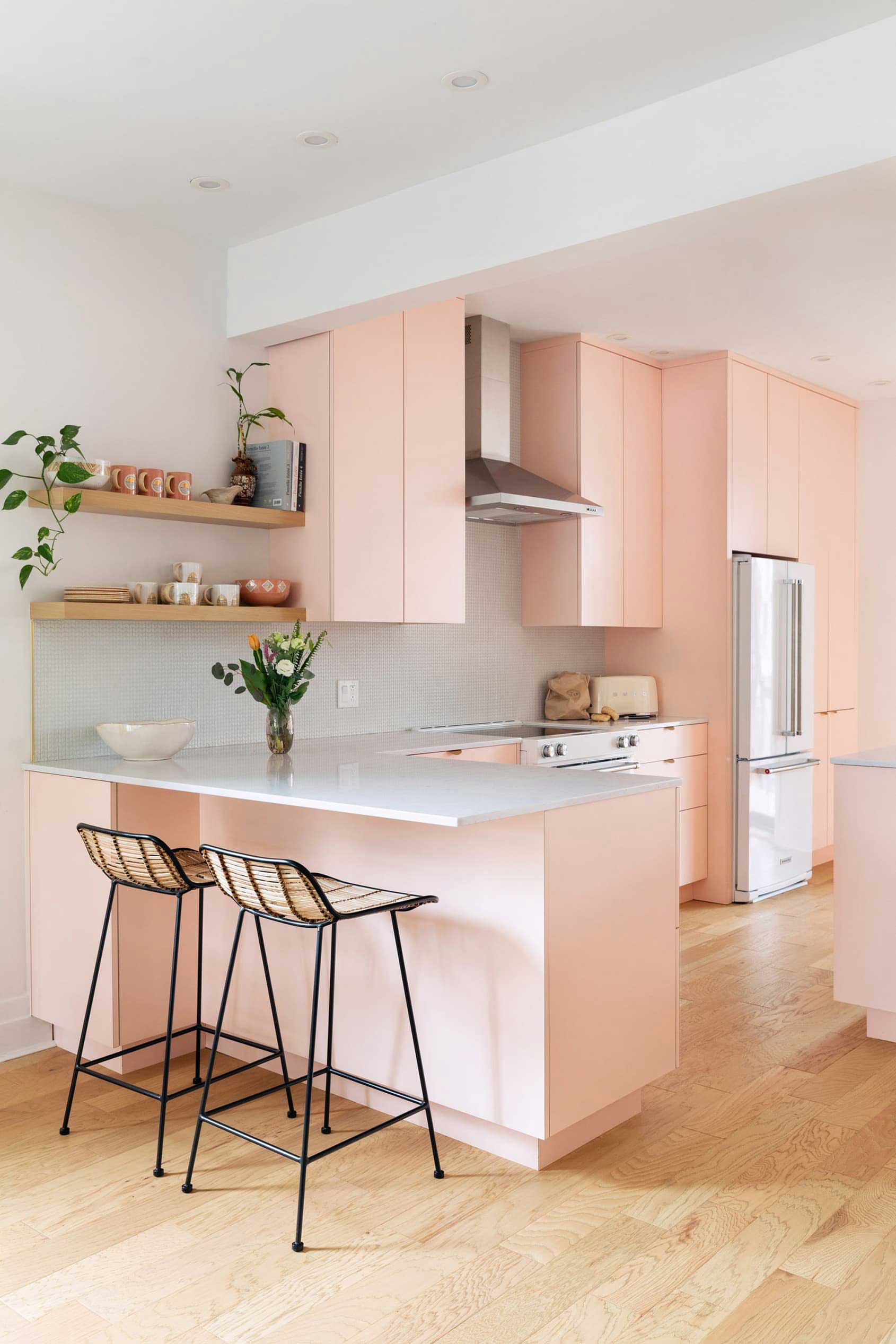 COLOUR PSYCHOLOGY IN THE KITCHEN: THE IMPACT OF YOUR KITCHEN'S COLOURS ...